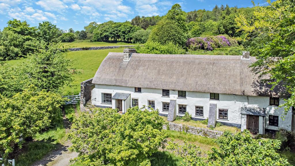 Manaton, Newton Abbot, Devon 5 bed equestrian property - £1,000,000