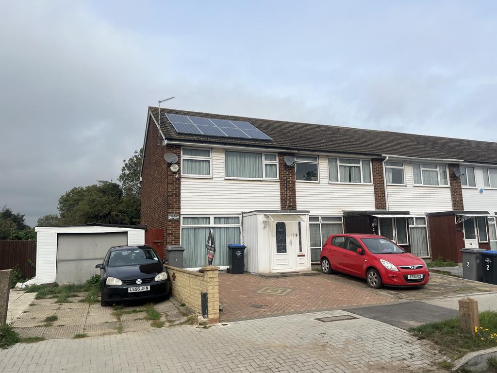 Eton Avenue, HA0 3AY 3 bed end of terrace house - £500,000