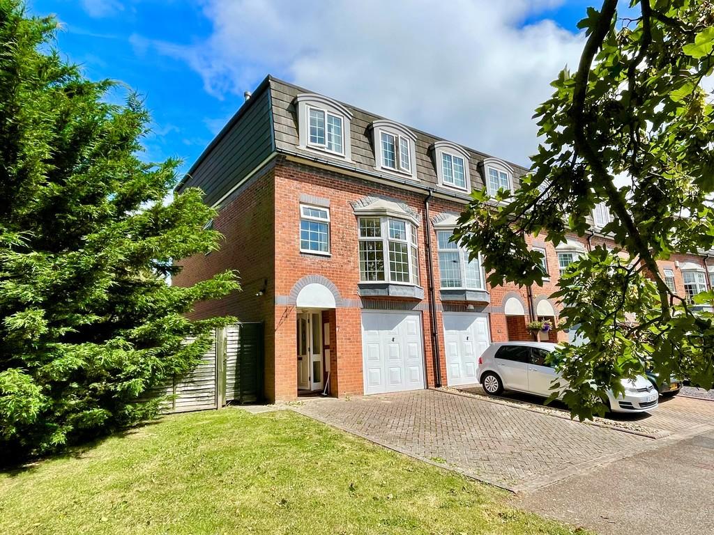 Hamilton Close, Rustington 3 bed end of terrace house - £1,675 pcm (£ ...