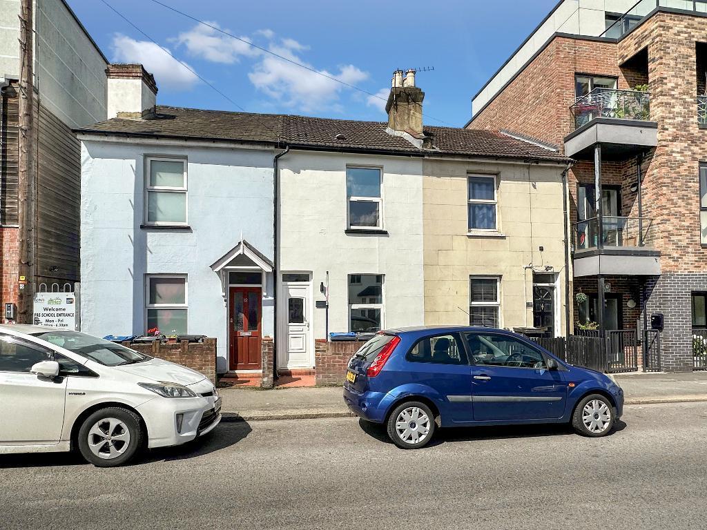Sanderstead Road, Sanderstead... 2 bed terraced house for sale - £369,950