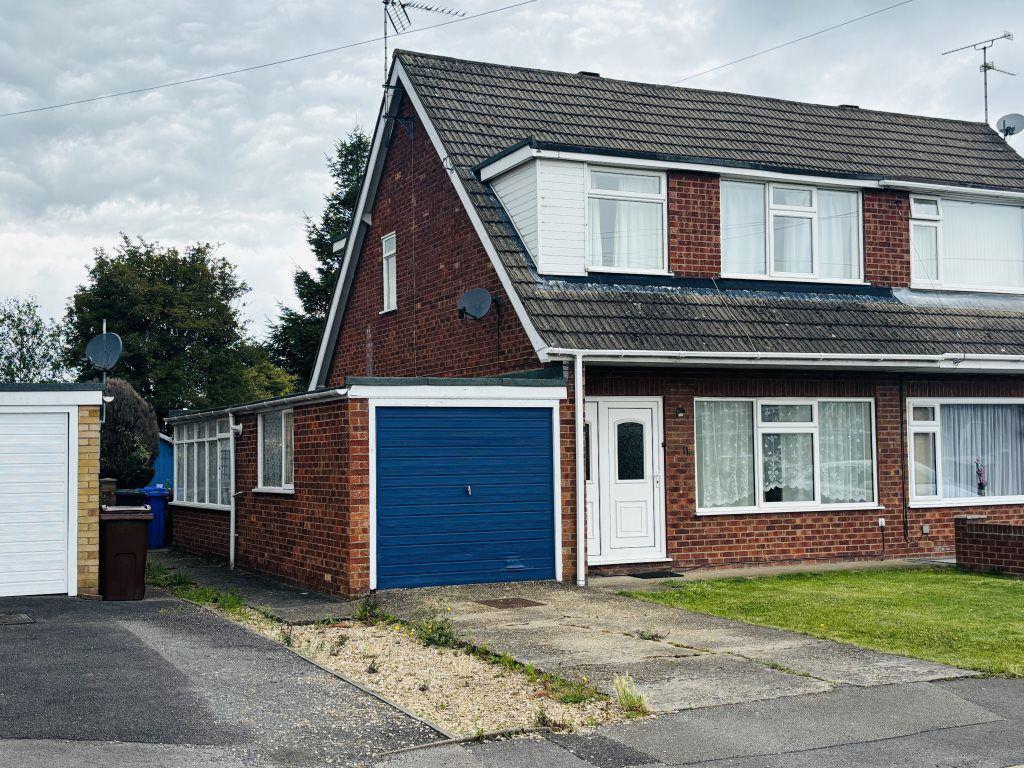 COLINDALE, BOSTON 3 bed house - £875 pcm (£202 pw)