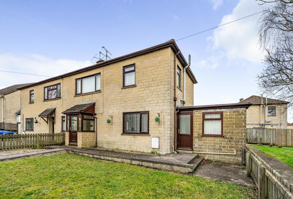 Cranmore Place, Bath BA2 5 bed house - £3,785 pcm (£873 pw)