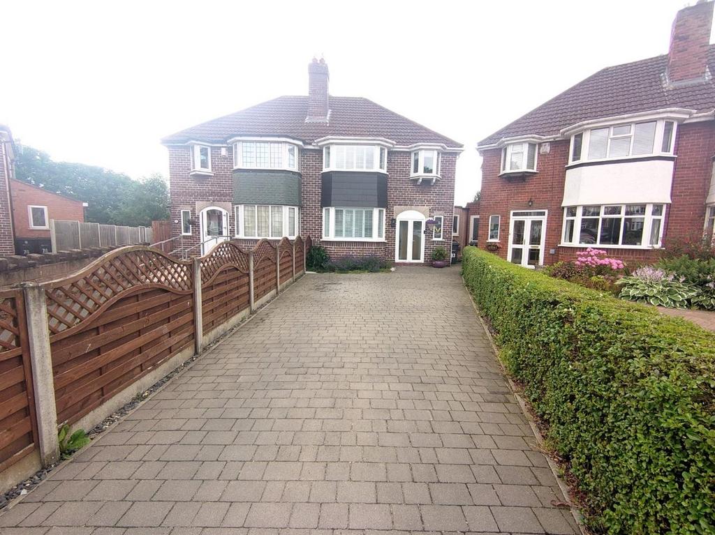 Farnol Road, Yardley, Birmingham 3 bed semi-detached house - £300,000