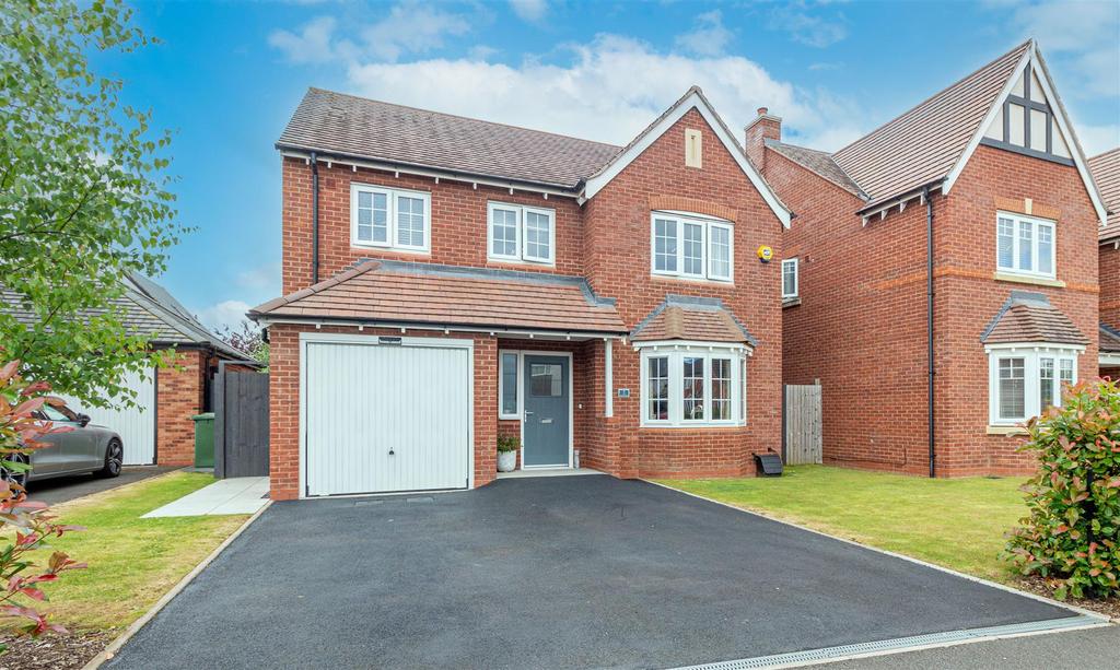 Ivy Crescent, Bevere, Worcester 4 bed detached house for sale - £500,000