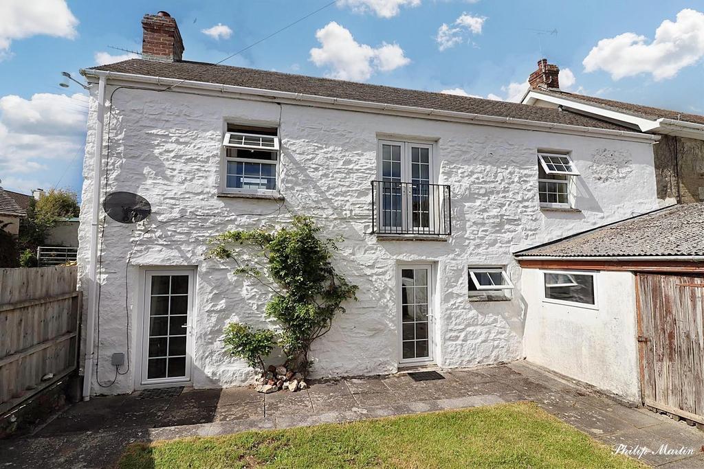Old Carnon Hill, Carnon Downs 2 bed barn conversion - £1,150 pcm (£265 pw)