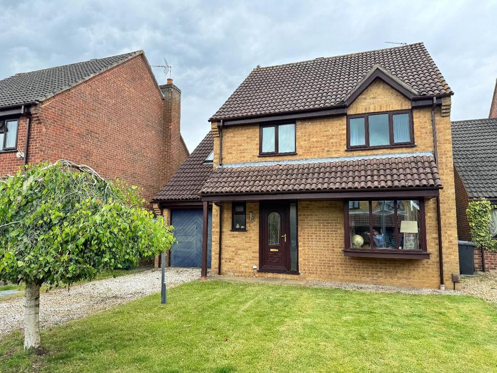 Browning Avenue, Brambleside, Kettering 4 bed detached house for sale ...