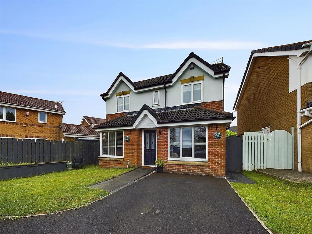 Meadow Rise, Gateshead NE9 4 bed detached house - £280,000