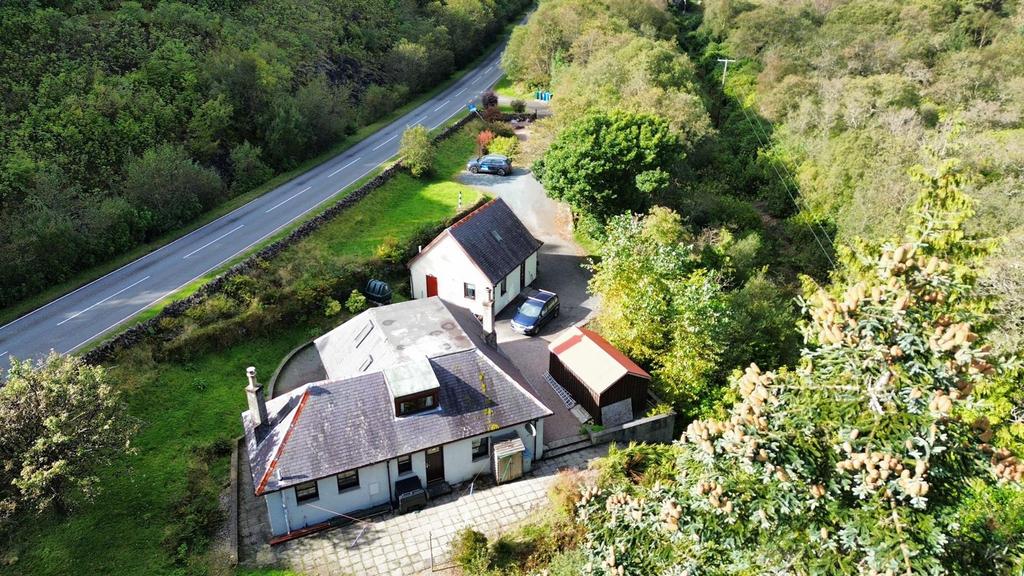 Isle Of Mull PA75 3 bed detached house - £325,000