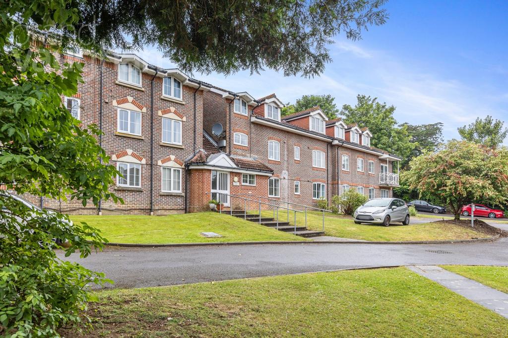 Tower Gate, Preston Village... 1 bed flat - £230,000