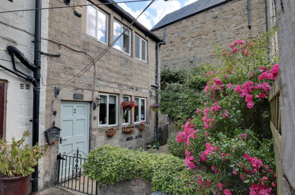 May Cottage 2 Square, Mytholmroyd... 2 bed cottage for sale - £170,000