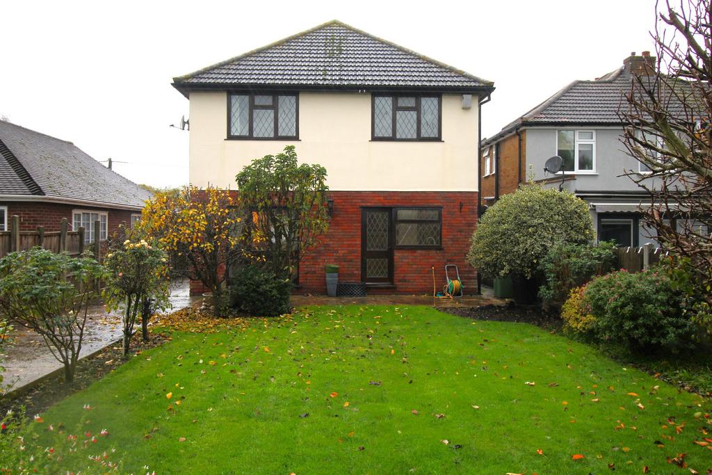 Rainham RM13 3 bed detached house - £575,000