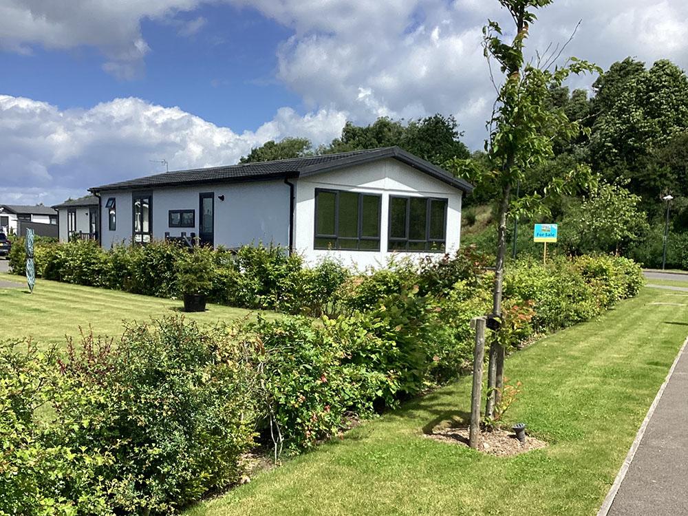 Henwood Drive, Gateforth Park, Selby YO8 2 bed park home for sale - £ ...