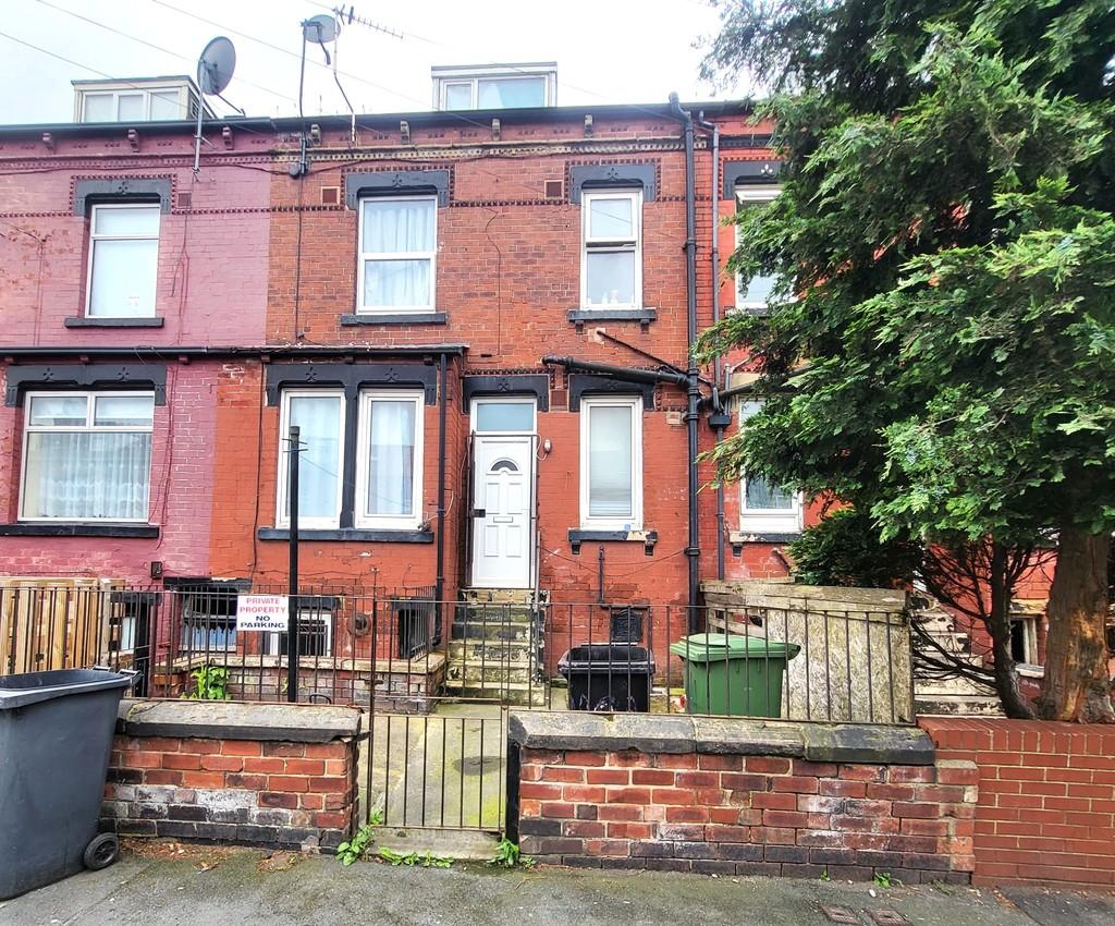 Sutherland Terrace, Leeds LS9 2 bed terraced house - £109,995