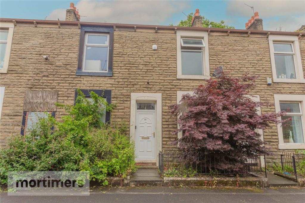 Belfield Road, Accrington... 2 bed terraced house - £89,950