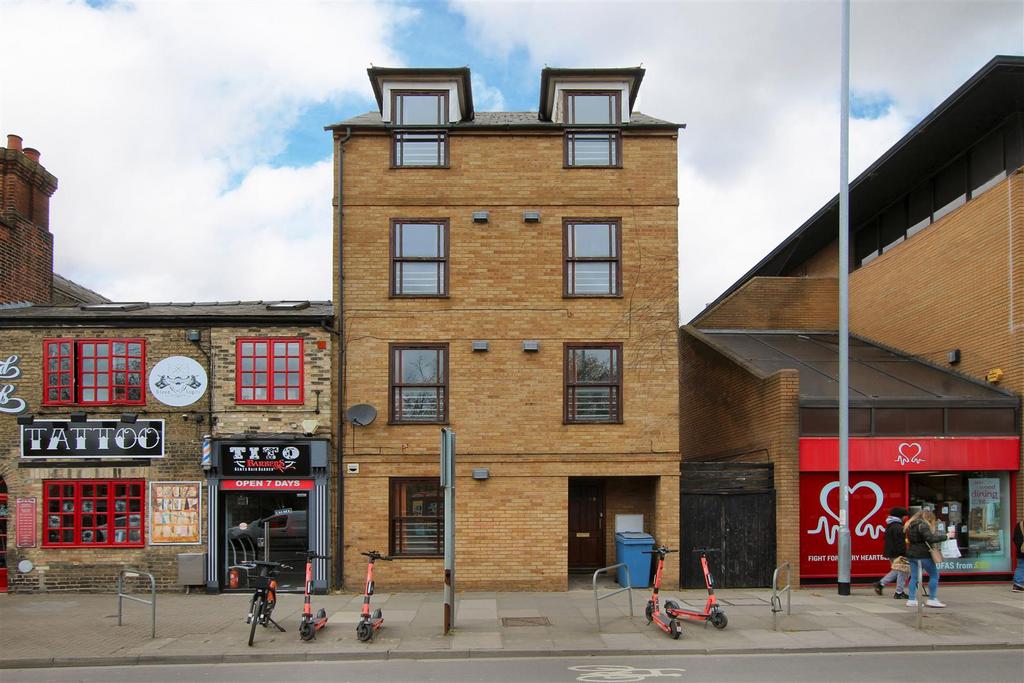 East Road, Cambridge CB1 1 bed in a house share - £750 pcm (£173 pw)