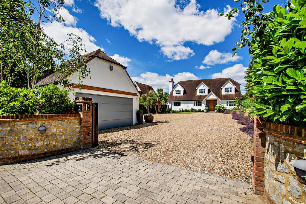 Yeoman Lane, Bearsted, Maidstone 4 bed detached house - £1,250,000