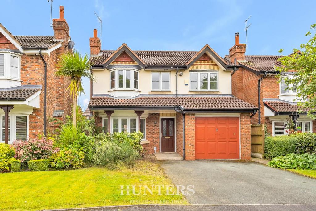 Merridale Road, Manchester M40 4 bed detached house - £330,000
