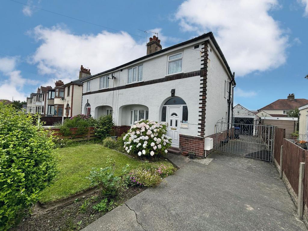 Magdalen Road, Cleveleys FY5 3 bed semi-detached house - £145,000