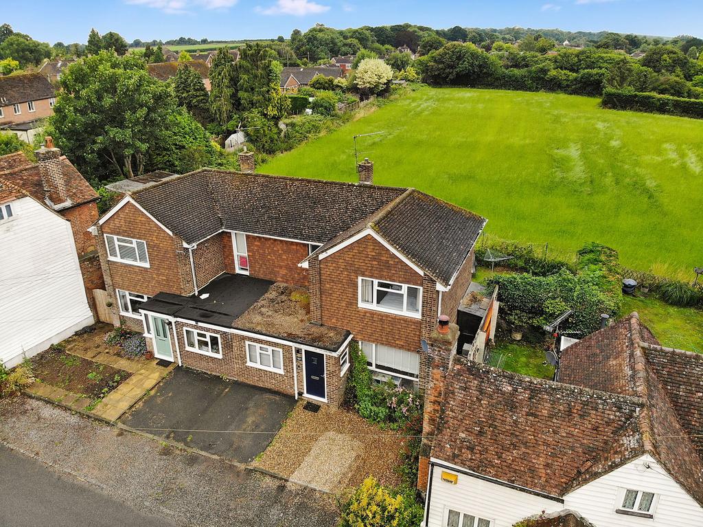 Chart Corner, Chart Sutton, ME17 3 bed semi-detached house - £400,000