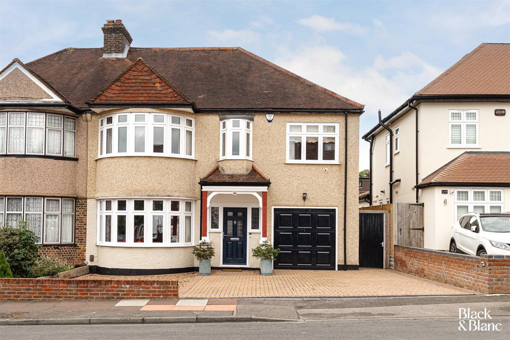 Highfield Drive, West Wickham... 4 bed semi-detached house - £900,000