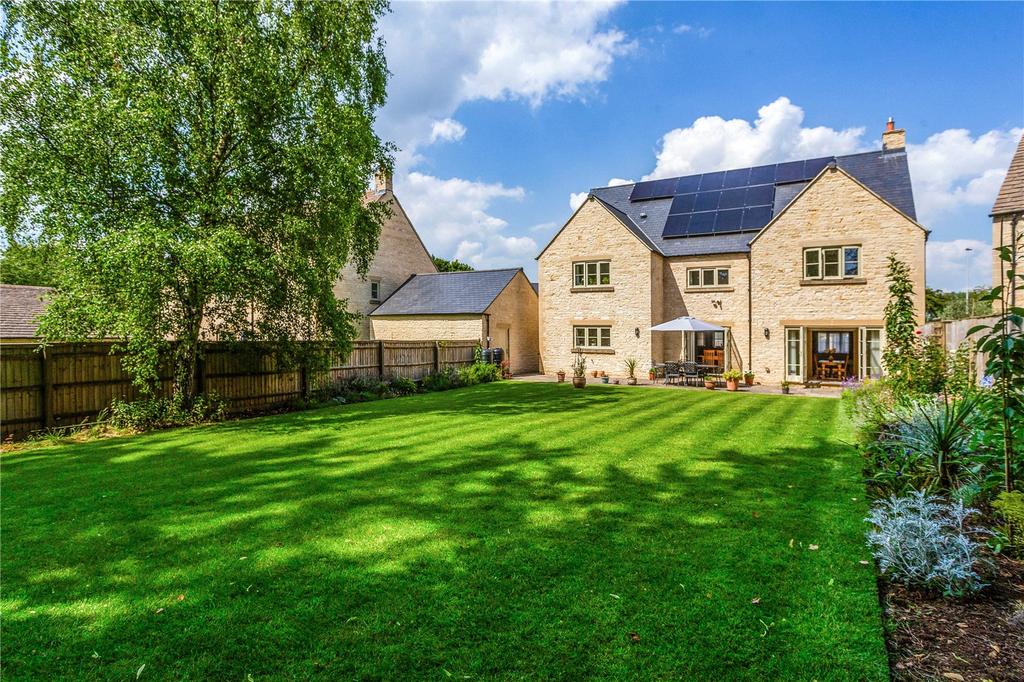 Cirencester, Gloucestershire, GL7 5 bed detached house - £1,200,000
