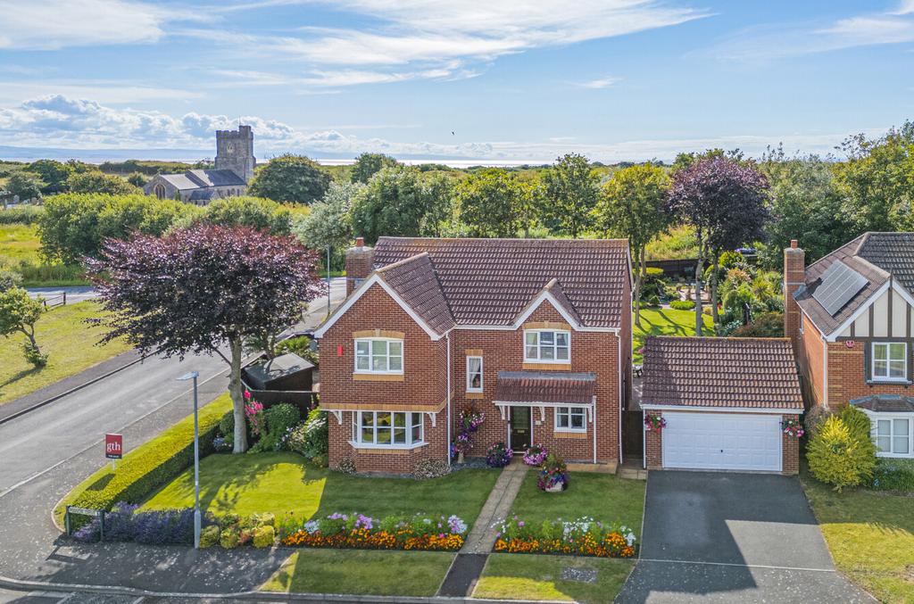 Manor Drive, Berrow, Burnham-on-Sea... 4 bed detached house - £595,000