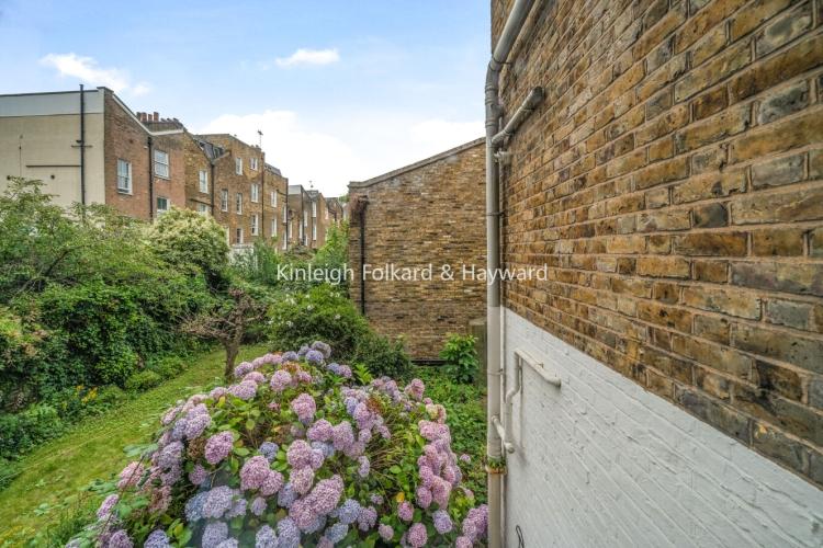 Englefield Road London N1 1 bed flat - £1,900 pcm (£438 pw)