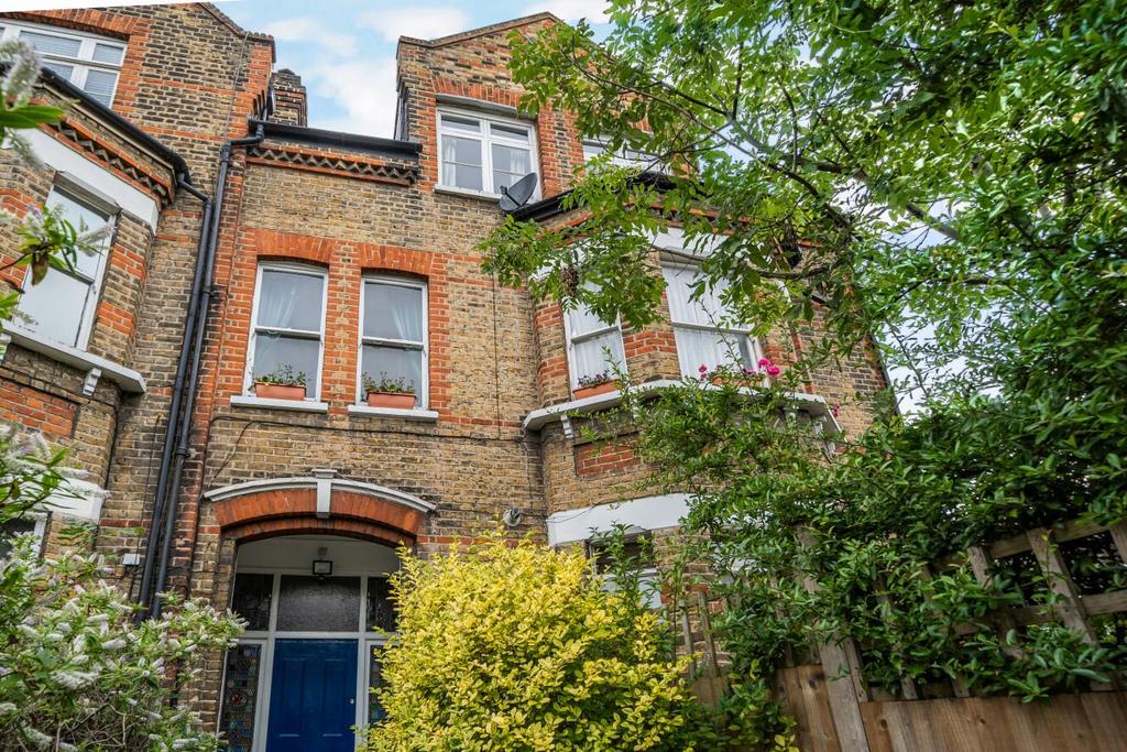 Vanbrugh Hill, Blackheath 2 bed flat for sale - £750,000