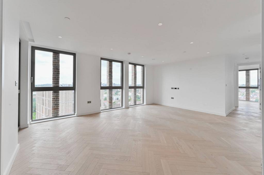 Neasden, Neasden, London, NW10 3 bed flat - £3,000 pcm (£692 pw)
