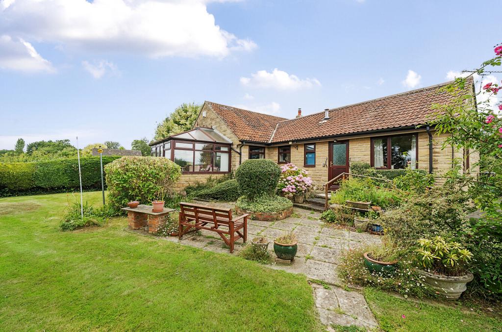 Back Street, Ash, Martock, TA12 3 bed bungalow - £595,000