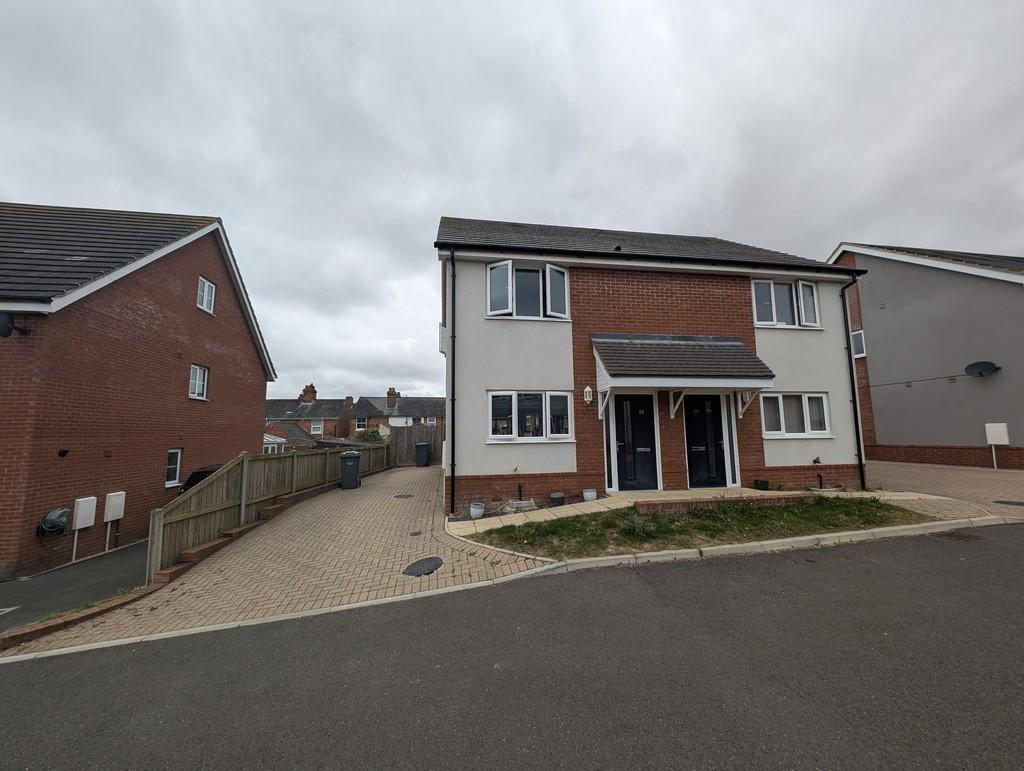 Valley Gardens, Leiston 2 bed semi-detached house - £210,000