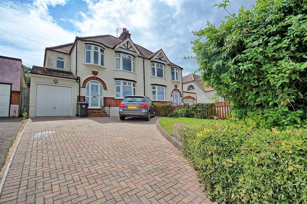Ware Road, Ware SG13 4 bed semi-detached house - £825,000