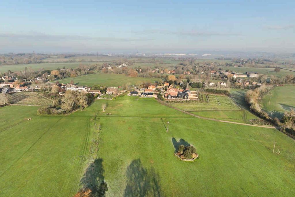The Green, Marsh Baldon OX44 2 bed detached house - £2,500 pcm (£577 pw)