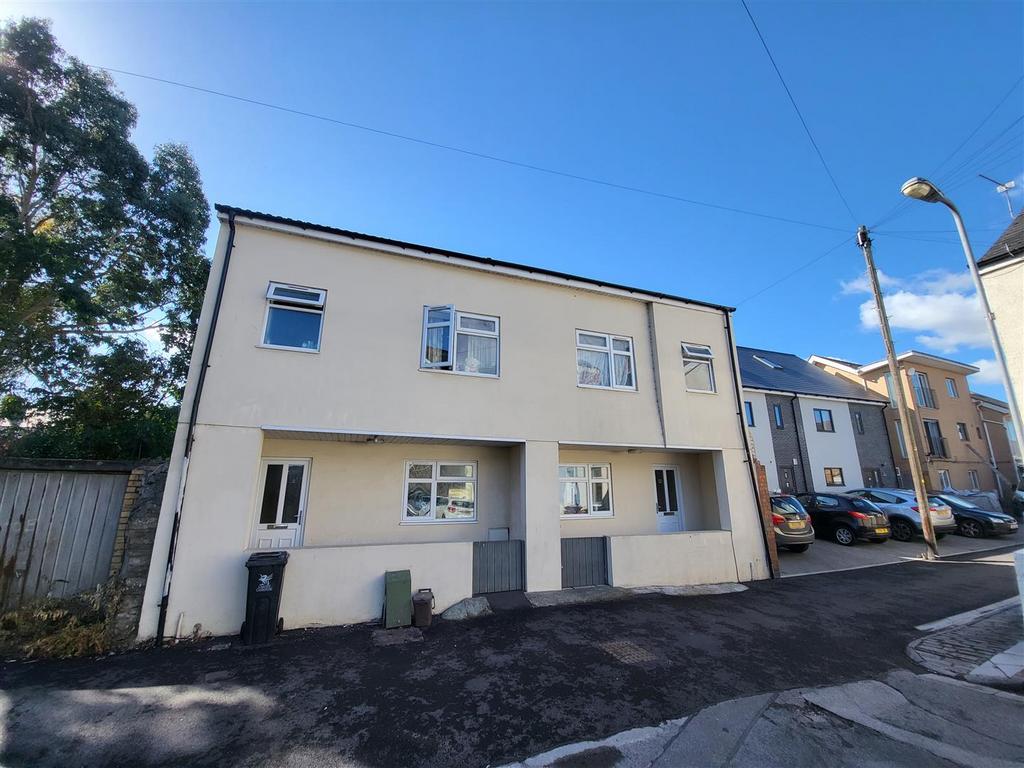 Elm Street Lane, Cardiff CF24 3 bed semi-detached house - £275,000