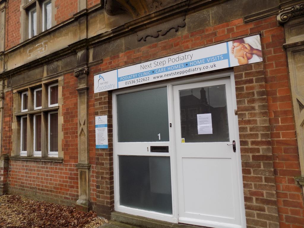 Bowling Green Road, Kettering... Office - £625 pcm (£144 pw)
