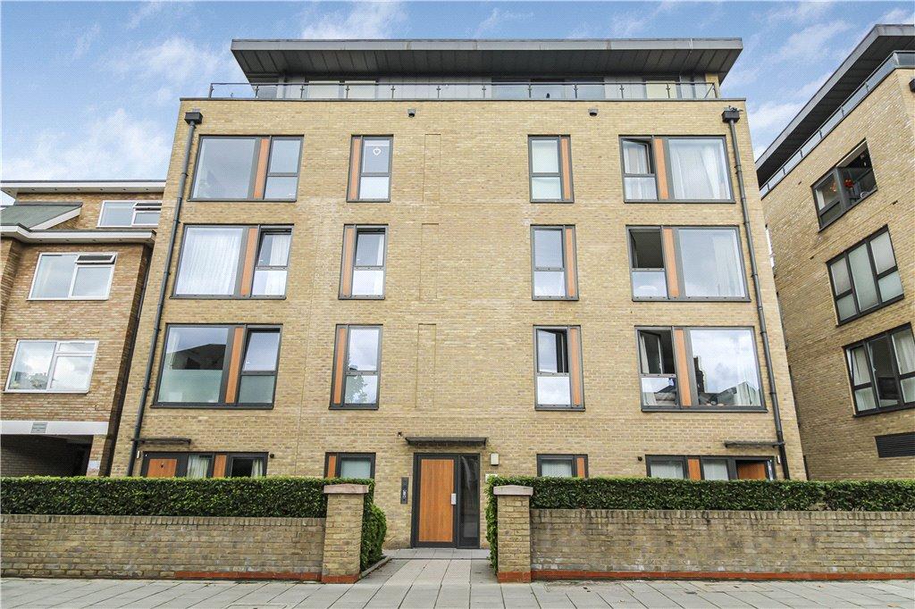Hartfield Road, London, SW19 2 bed penthouse - £3,150 pcm (£727 pw)