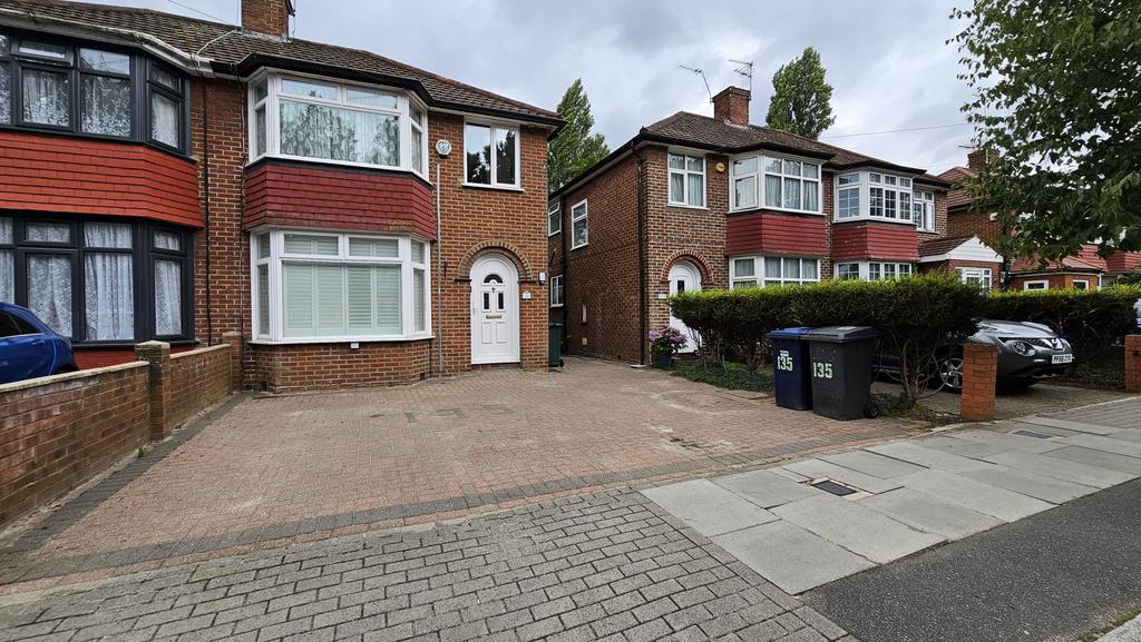 Booth Road, Colindale, London, NW9 3 bed semi-detached house - £2,650 ...