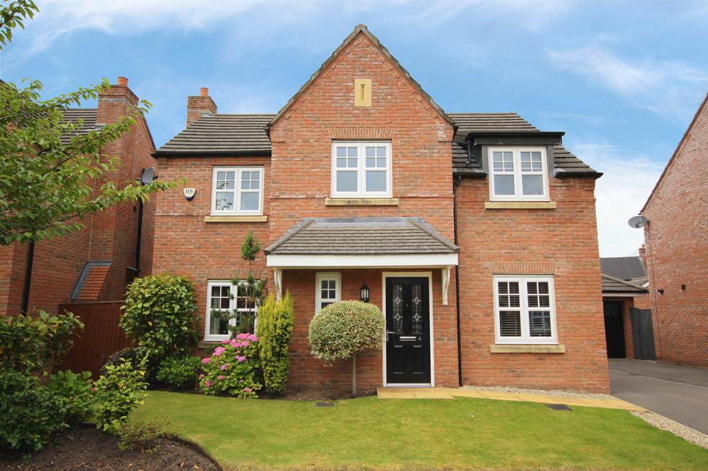 Harper Close, Winnington, CW8 4 bed detached house - £380,000