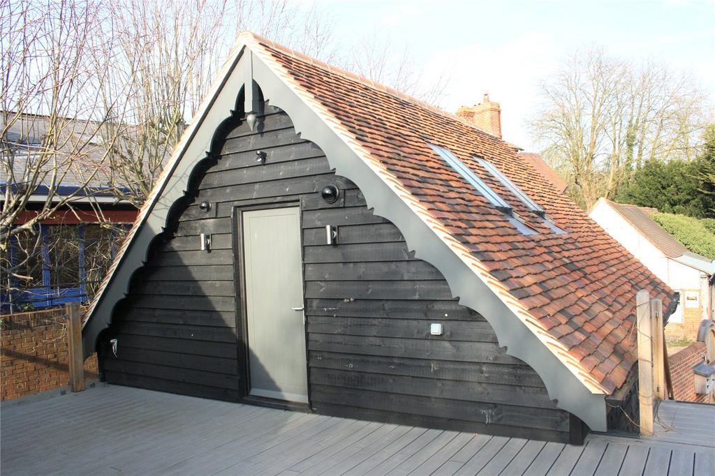 Henley Bridge, Henley-On-Thames RG9 1 bed flat - £1,295 pcm (£299 pw)