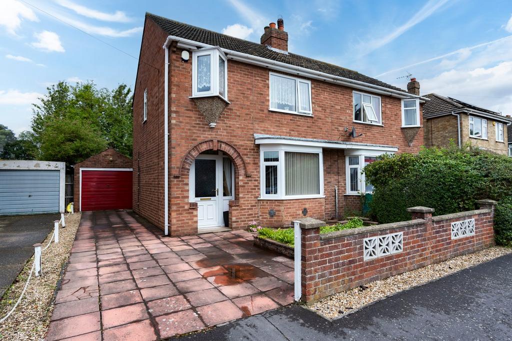 Almond Walk, Boston, PE21 3 bed semi-detached house - £169,950