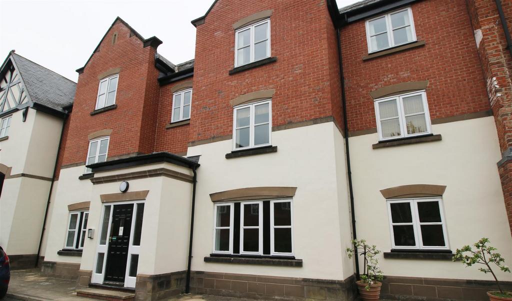 Old Mill Place, Chester CH3 2 bed apartment - £900 pcm (£208 pw)