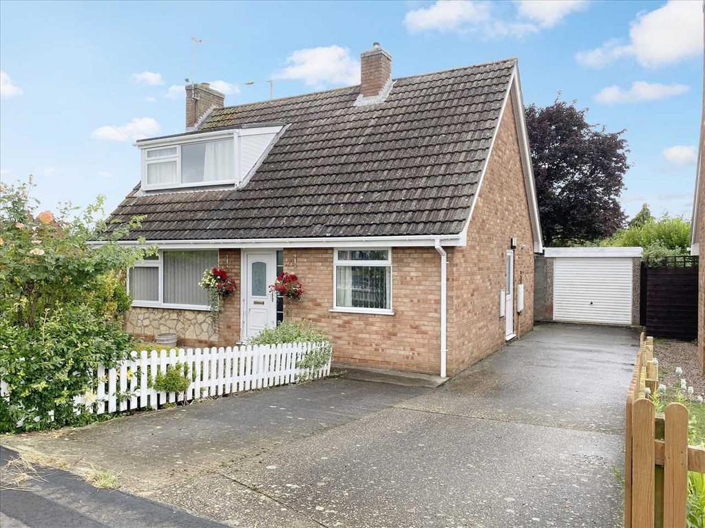Sleaford NG34 3 bed detached house - £205,000