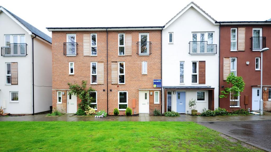 Vulcan drive 4 bed townhouse - £2,250 pcm (£519 pw)