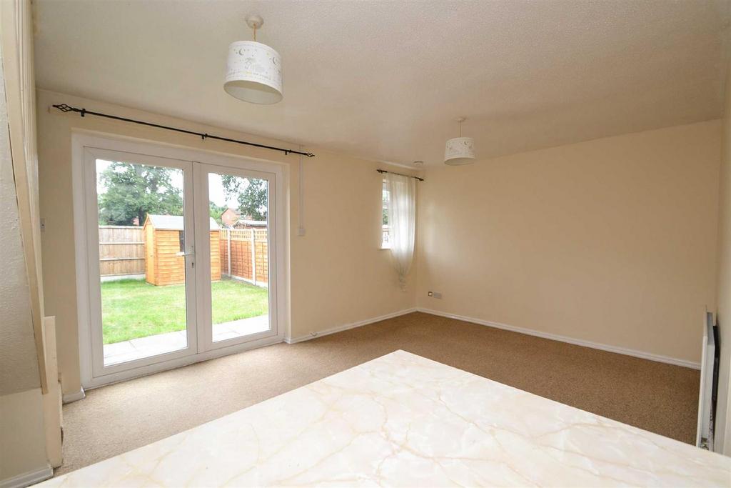 The Ridings, Bicton Heath, Shrewsbury 2 bed terraced house - £600 pcm ...