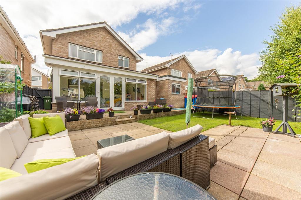 Glanrhyd, Cwmbran NP44 3 bed detached house - £320,000