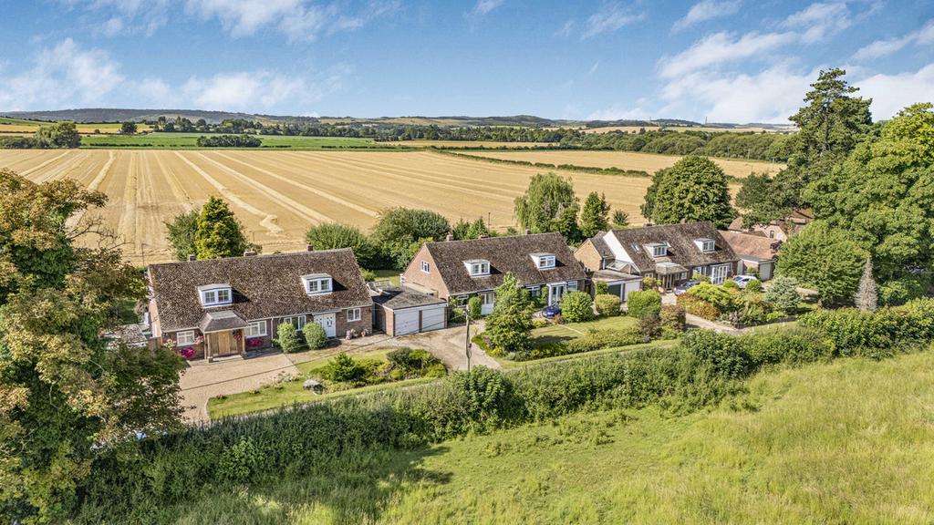 Cook Lane, North Stoke, OX10 3 bed semi-detached bungalow - £595,000