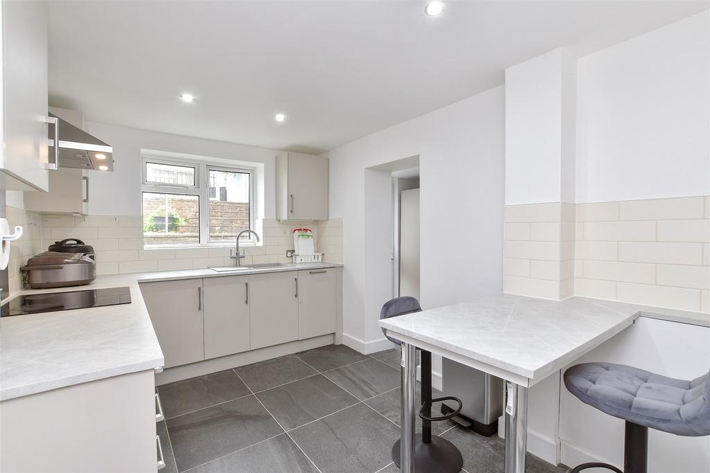 Woodbourne Avenue, Patcham, Brighton... 4 bed semi-detached bungalow ...
