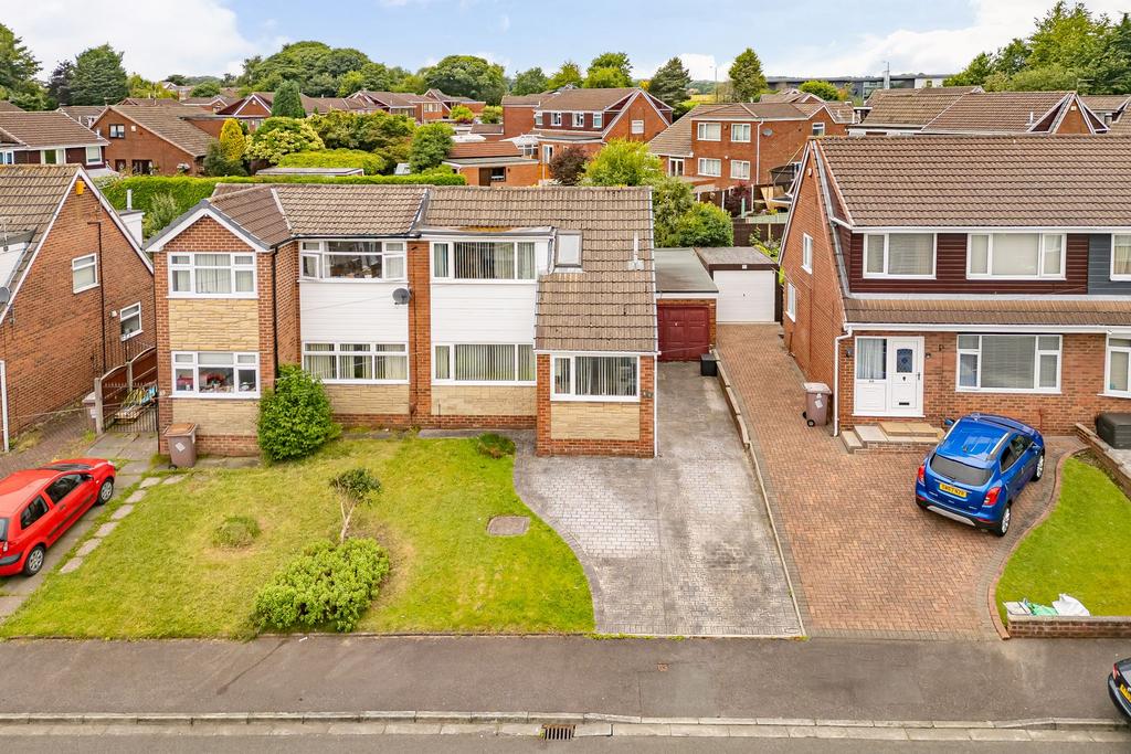 Hamilton Road, Ashton-In-Makerfield, WN4 2 bed semi-detached house - £ ...