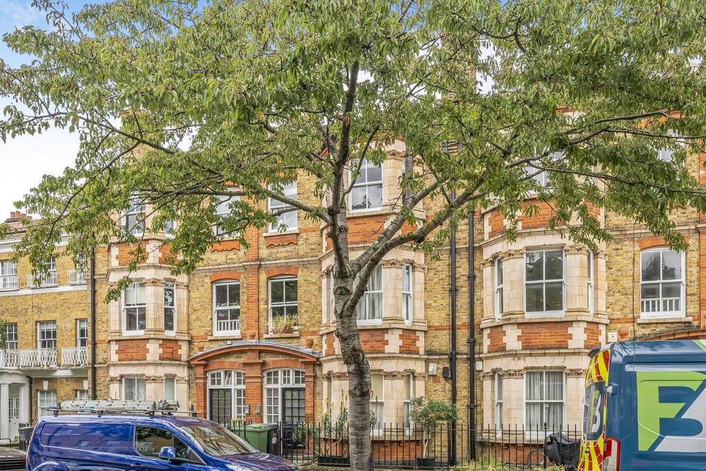 Chester Way, Kennington 2 bed flat - £800,000