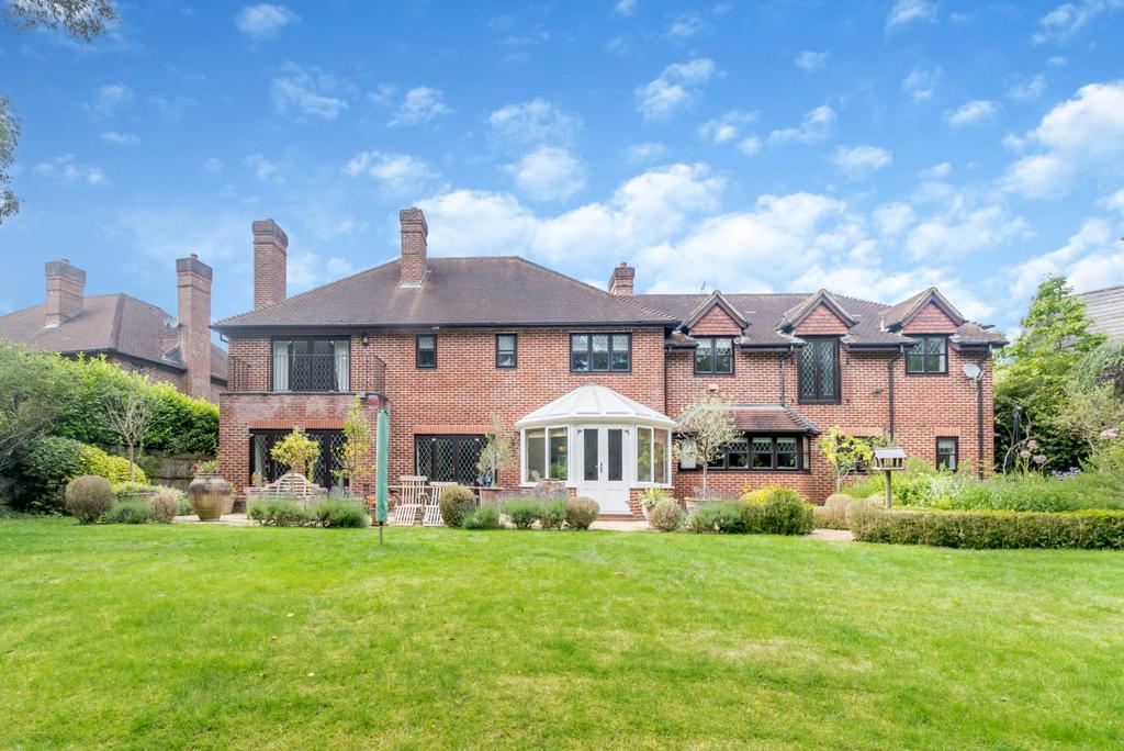 Cleeve House, Ledborough Gate... 5 bed detached house for sale - £2,250,000